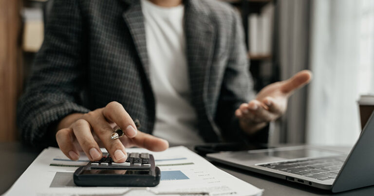 How to Explain Flat Rate Pricing to Customers (Home Services)